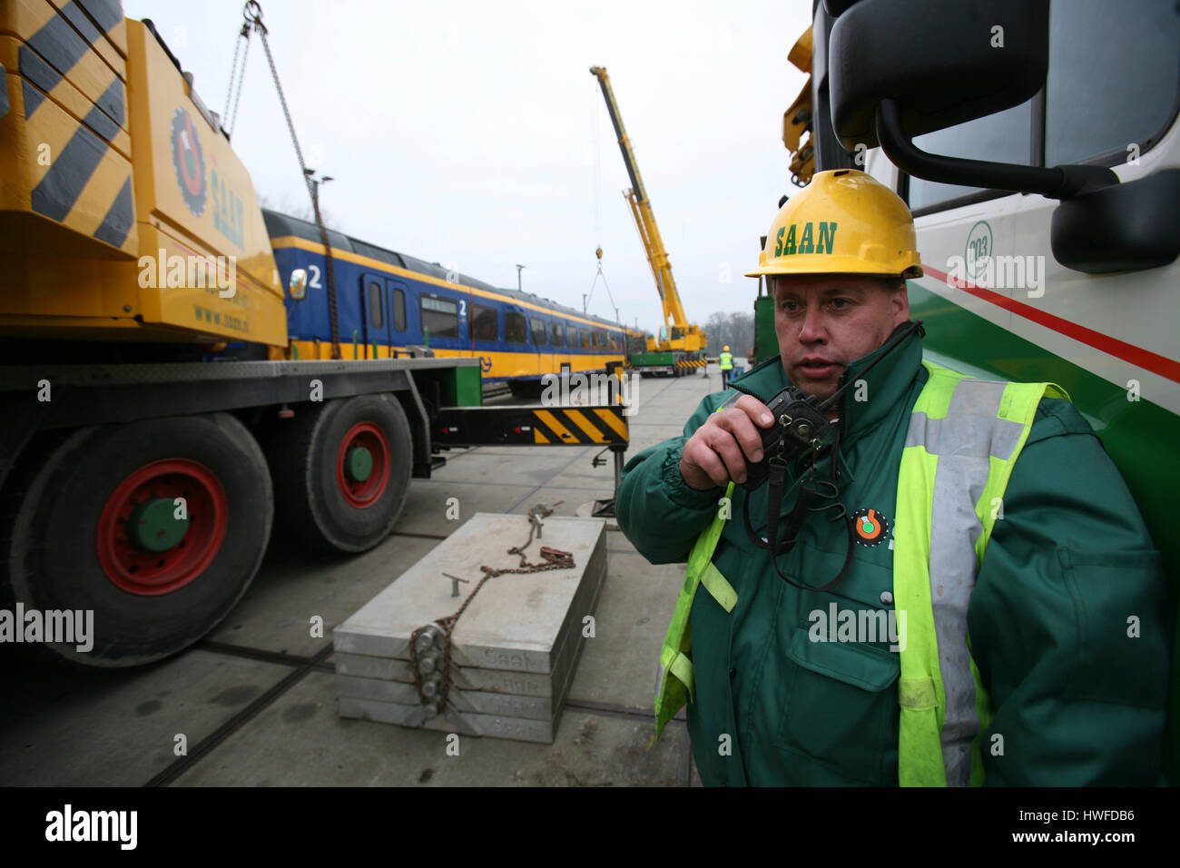 convoy exceptional (special load Stock Photo - Alamy