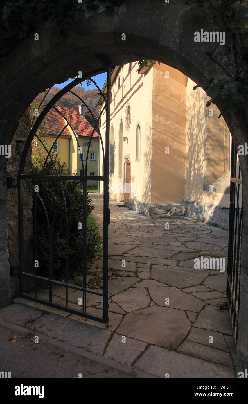 Open church gate hi-res stock photography and images - Alamy