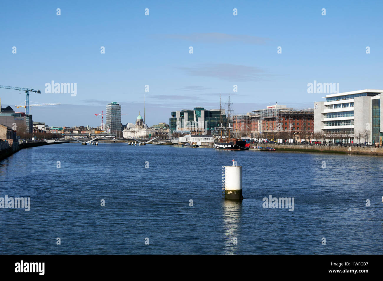 Dockland area hi-res stock photography and images - Alamy