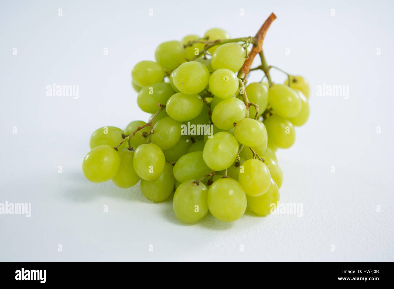 The sour grapes bunch hi-res stock photography and images - Alamy