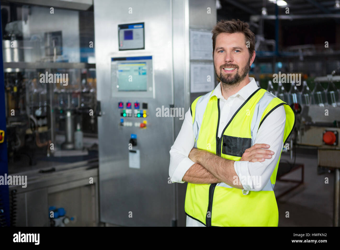 Male worker hi-res stock photography and images - Alamy
