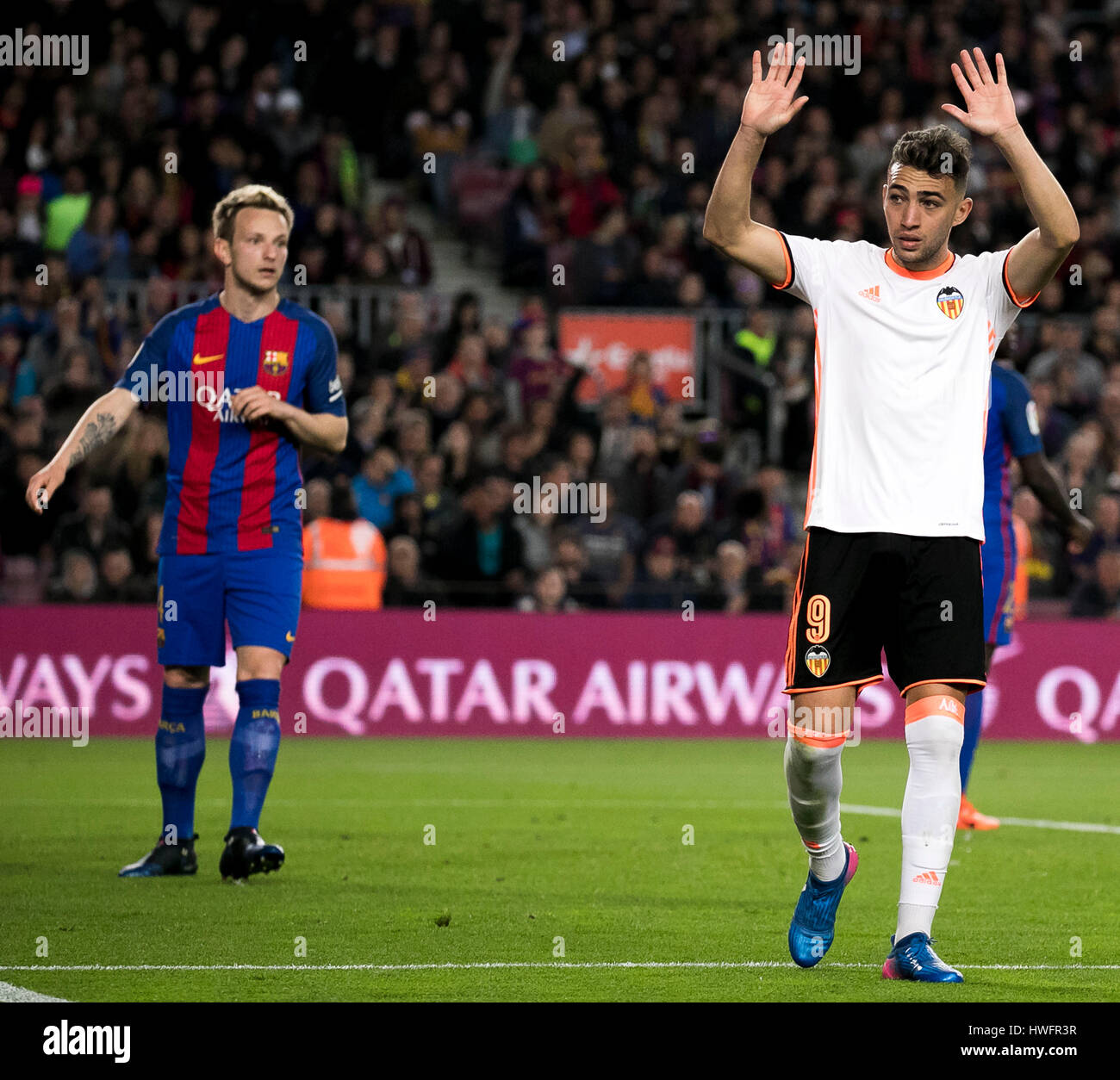 Valencia fc fans hi-res stock photography and images - Alamy