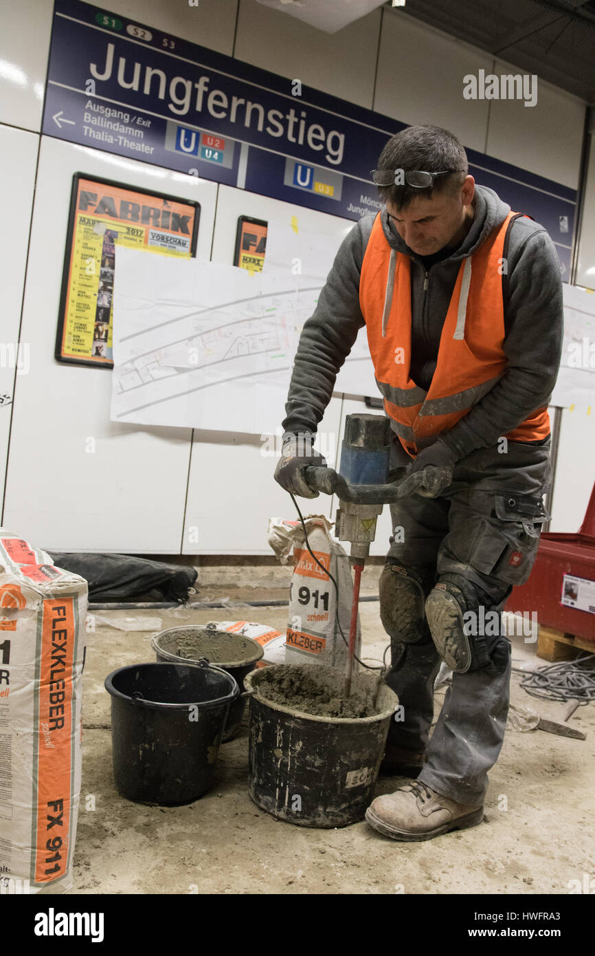 U bahn s bahn hi-res stock photography and images - Alamy