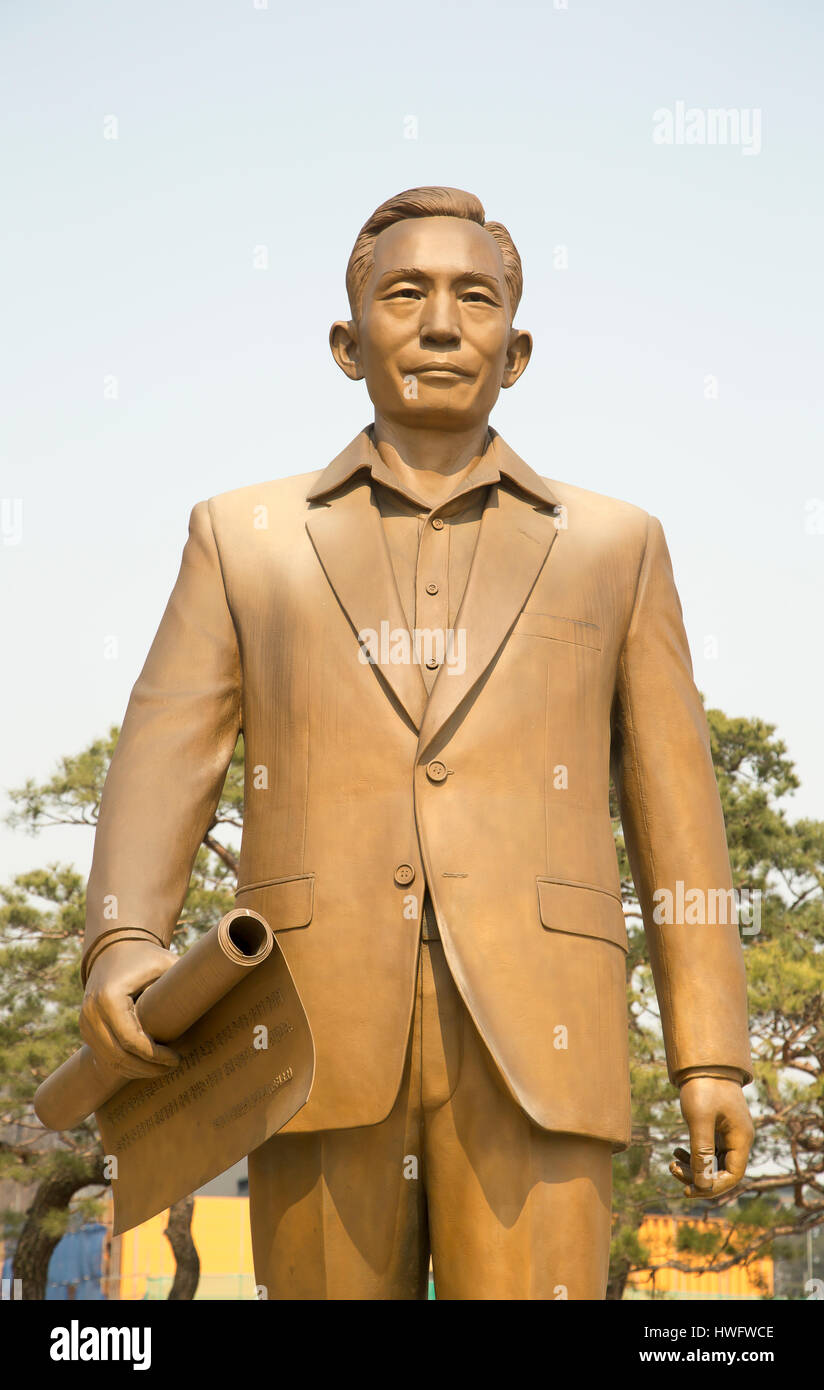 Birthplace of Park Chung-Hee, Mar 18, 2017 : The statue of late South ...