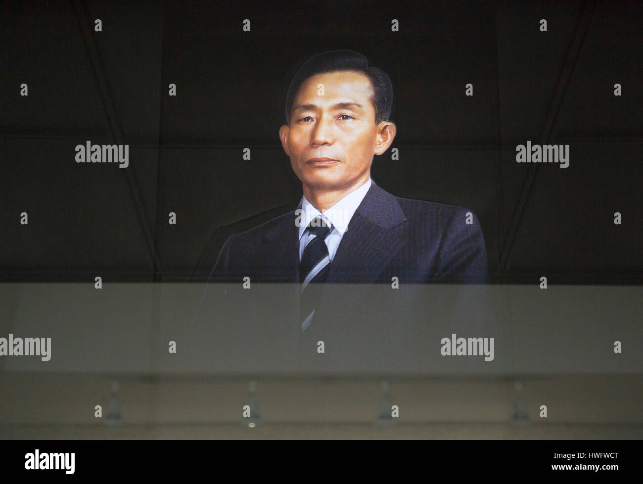 Statue of park chung hee hi-res stock photography and images - Alamy