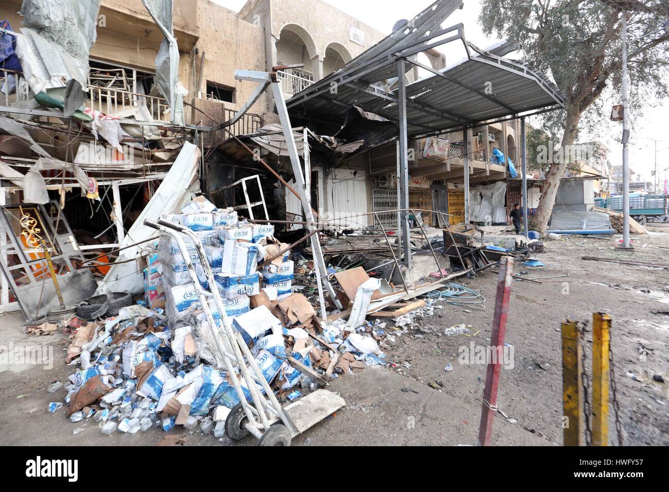 Rubble pile iraq hi-res stock photography and images - Alamy