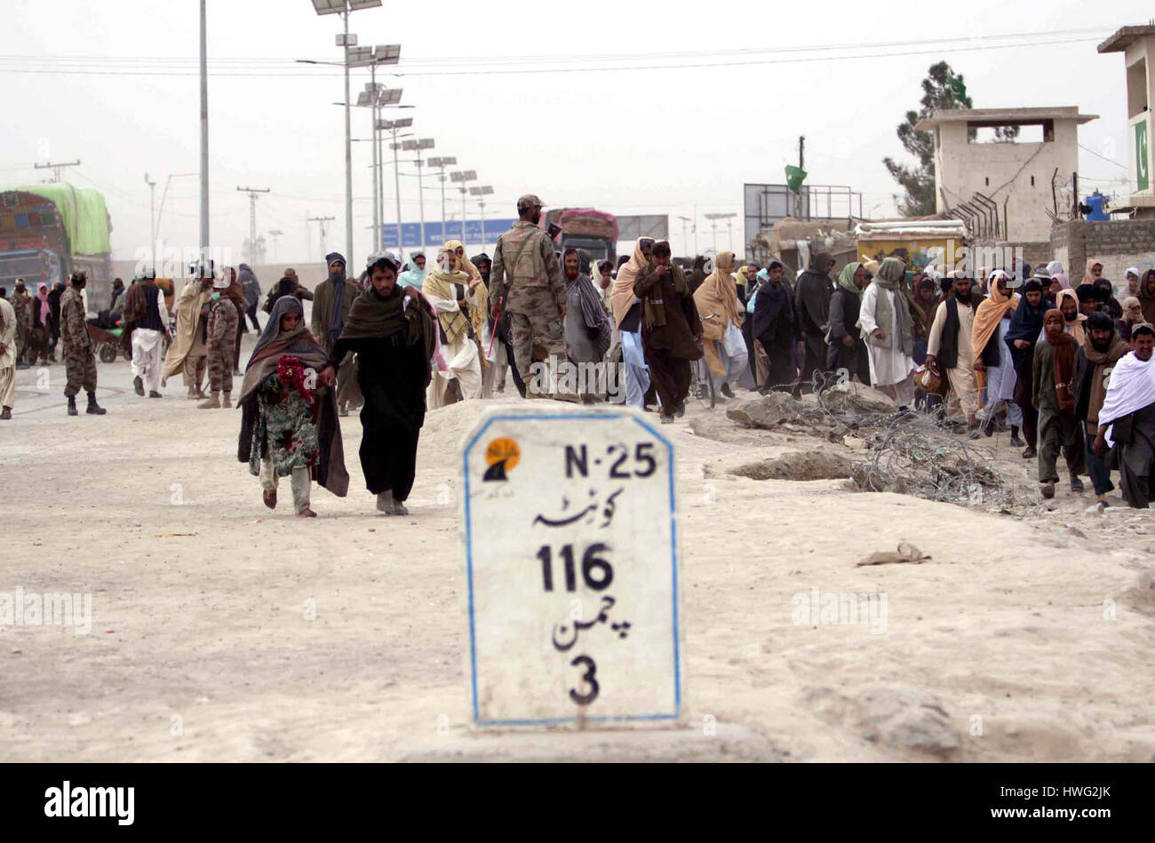 Pak afghan border chaman hi-res stock photography and images - Alamy