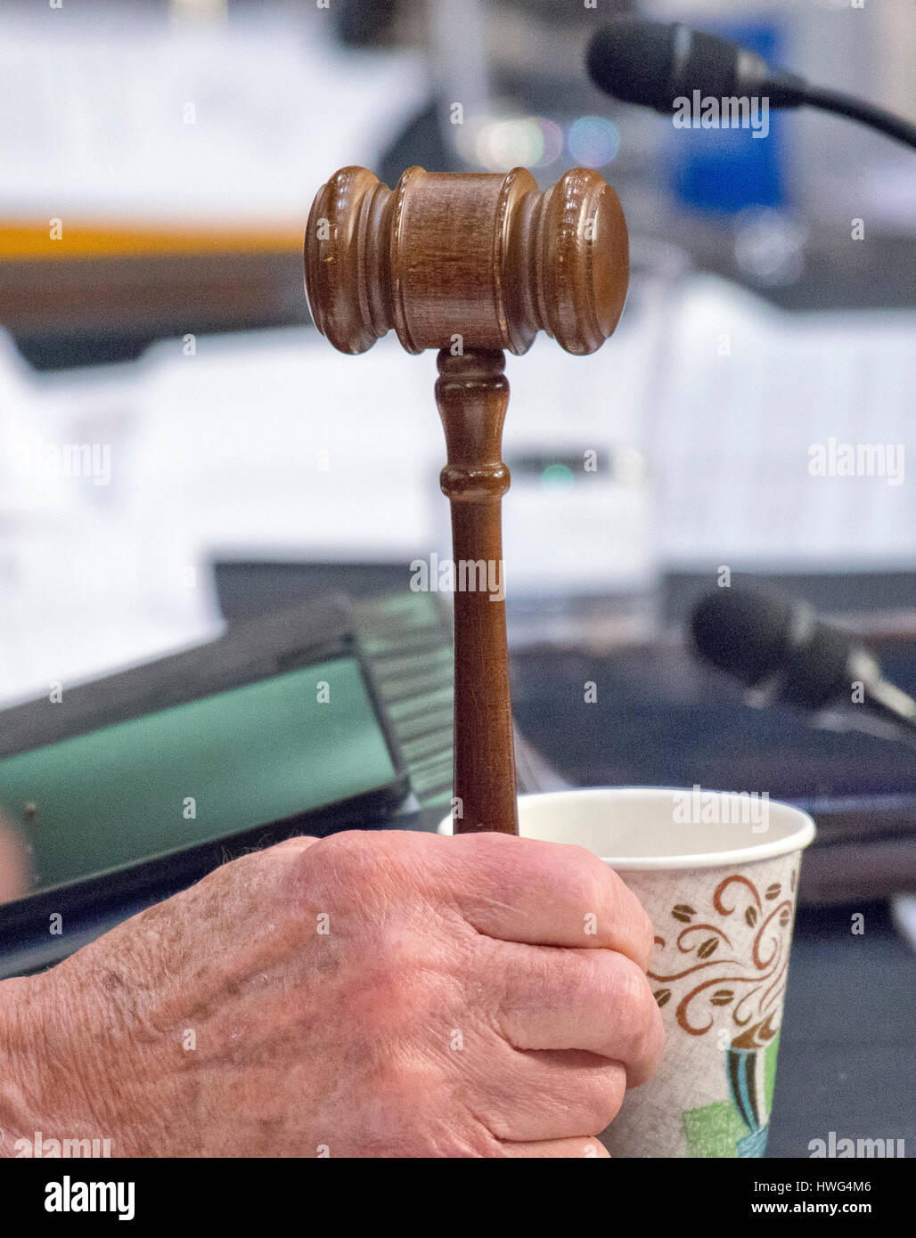 Senate gavel hi-res stock photography and images - Alamy