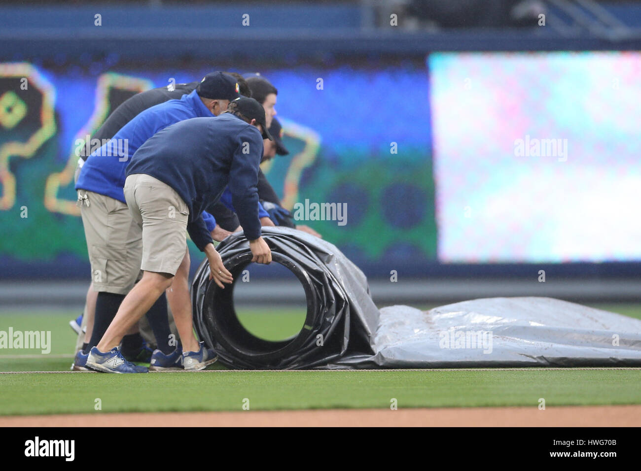 Los Angeles, CA, USA. 21st Mar, 2017. Dodger Stadium grands crew takes ...