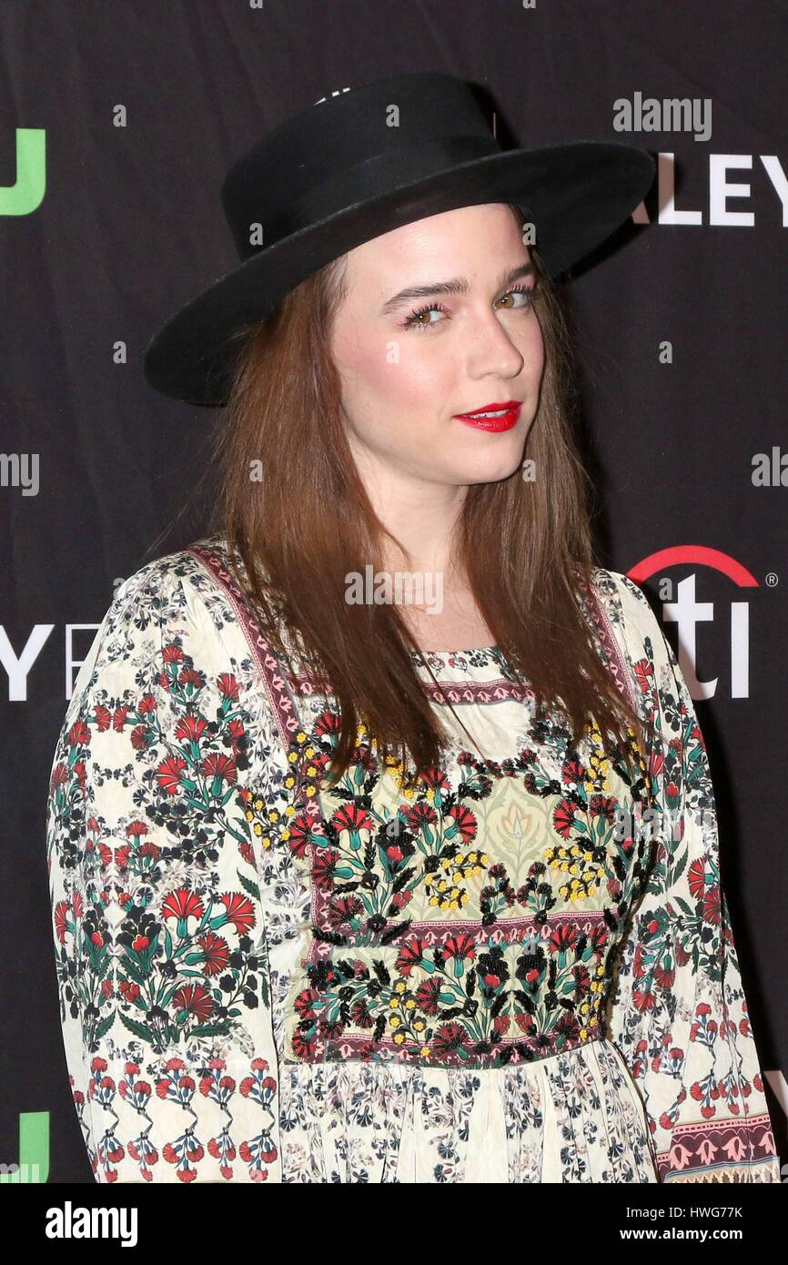 Los Angeles, CA, USA. 21st Mar, 2017. Renee Felice Smith at arrivals ...