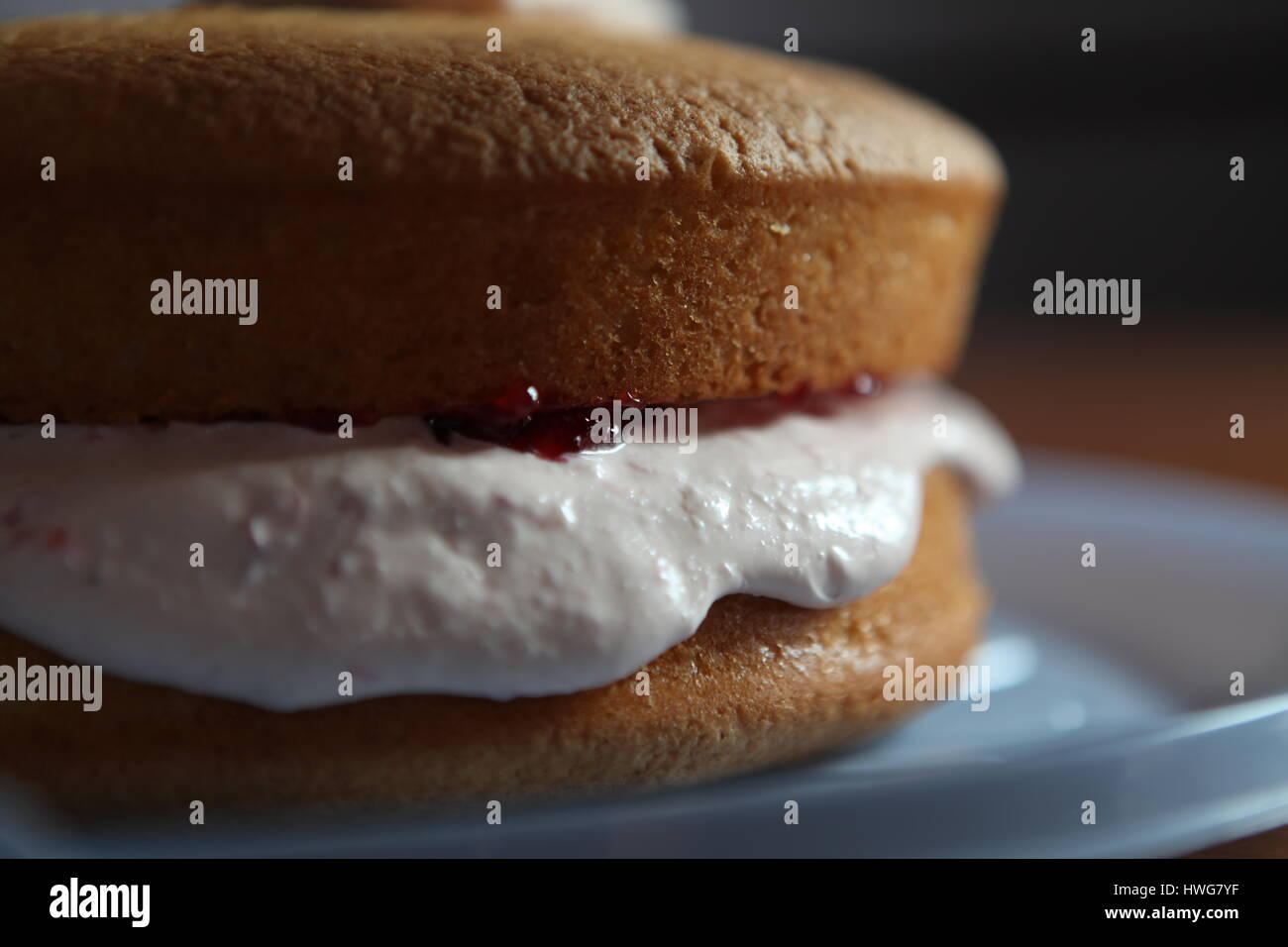 Baking a homemade sponge cake for a birthday party Stock Photo - Alamy
