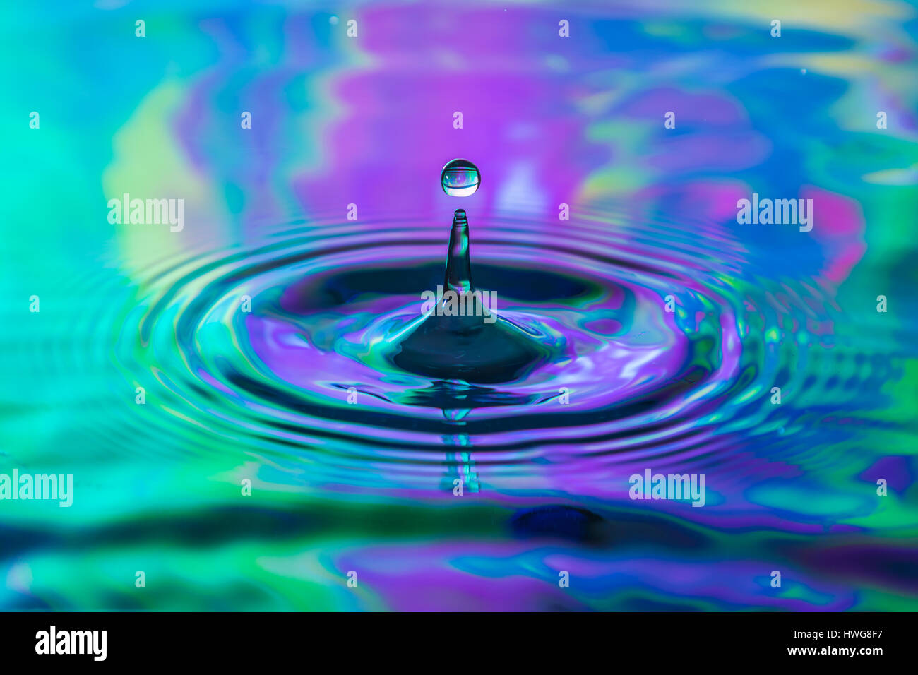 Water drop in motion Stock Photo - Alamy