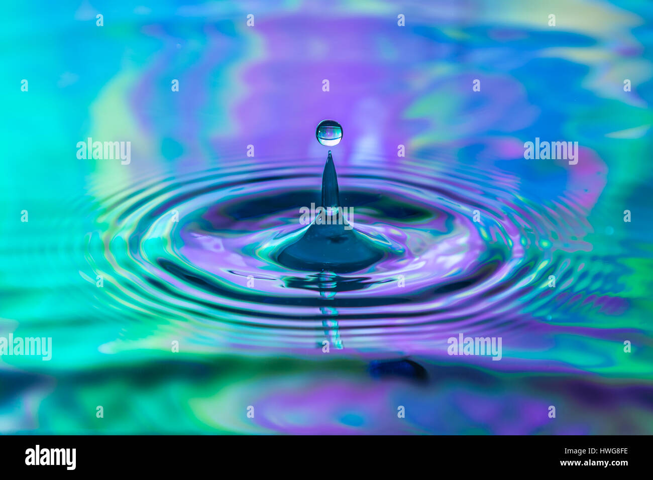 Water drop in motion Stock Photo - Alamy