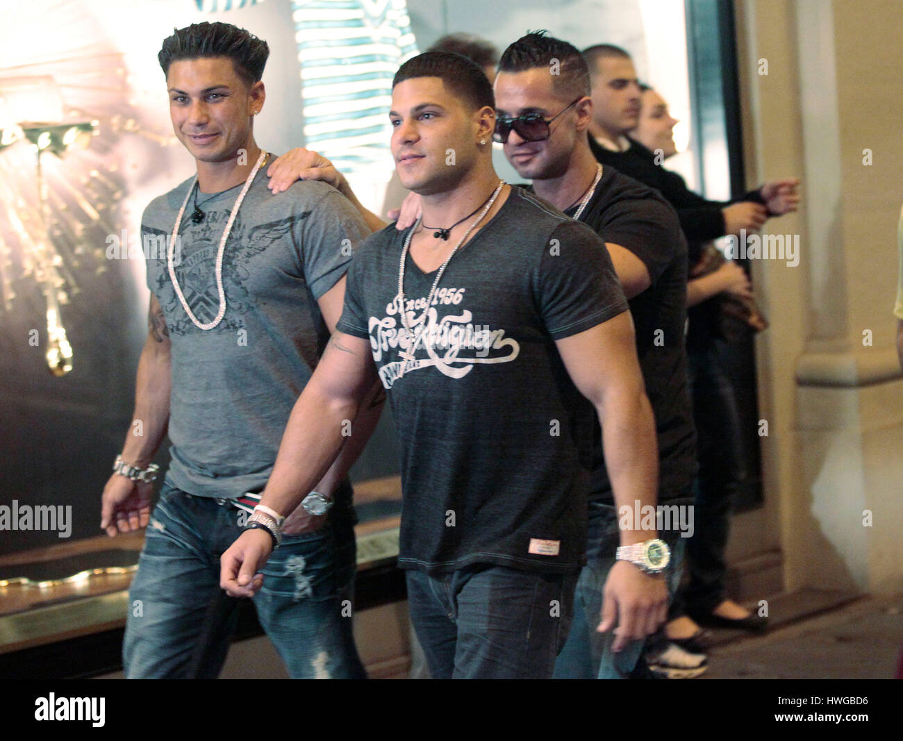 Dj Pauly D Ronnie Ortiz Magro And Mike The Situation Sorrentino Walk