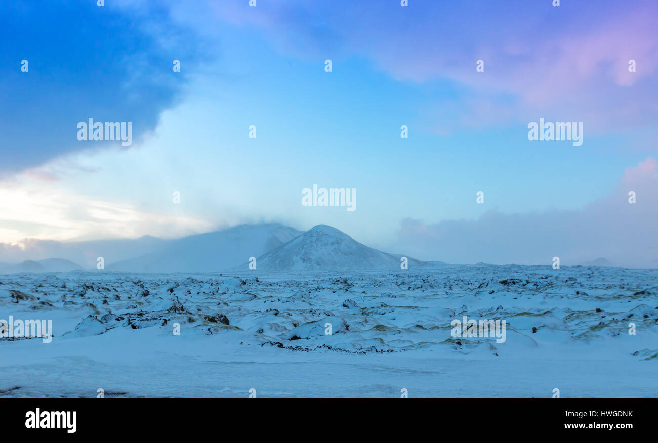 Windy iceland hi-res stock photography and images - Alamy