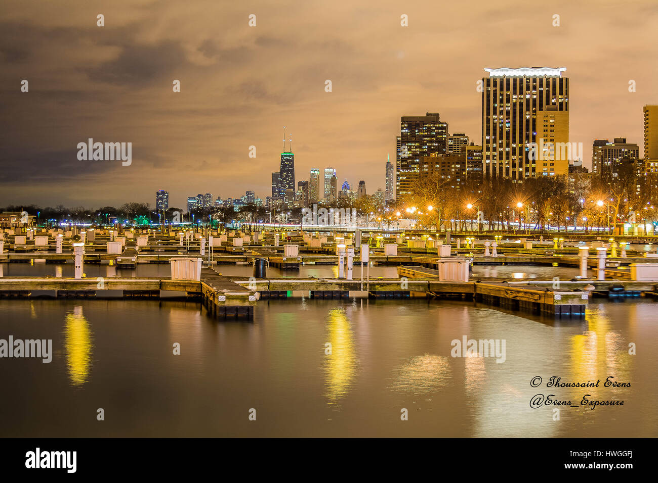 Chicago city scape at night Stock Photo - Alamy