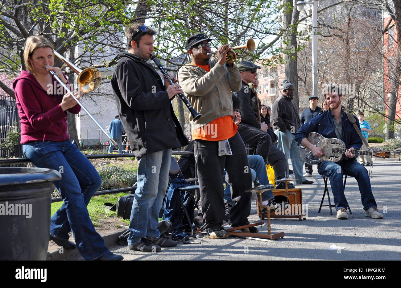 Dixieland jazz band hi-res stock photography and images - Alamy
