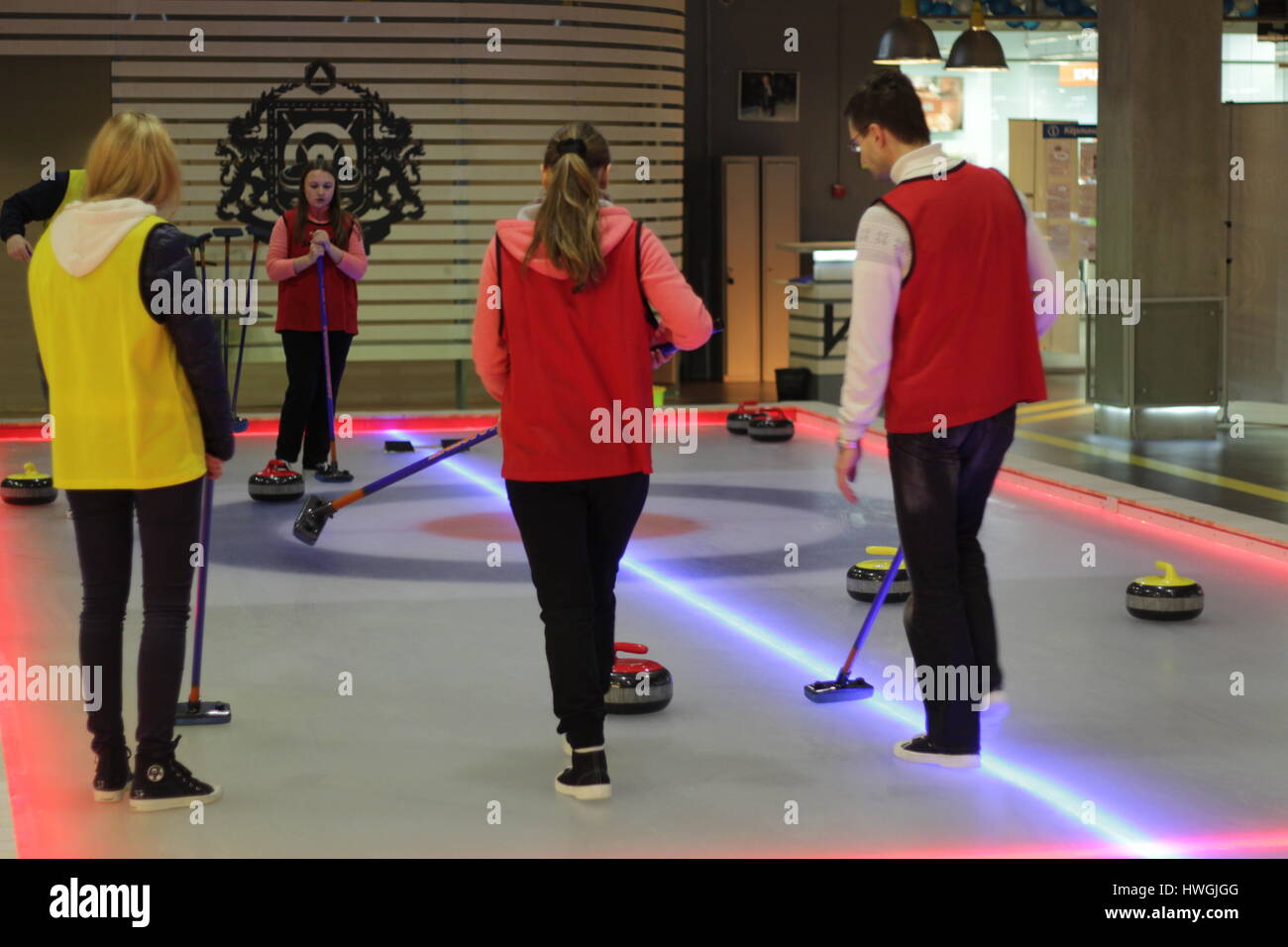 Curling. Club curling fans Stock Photo - Alamy