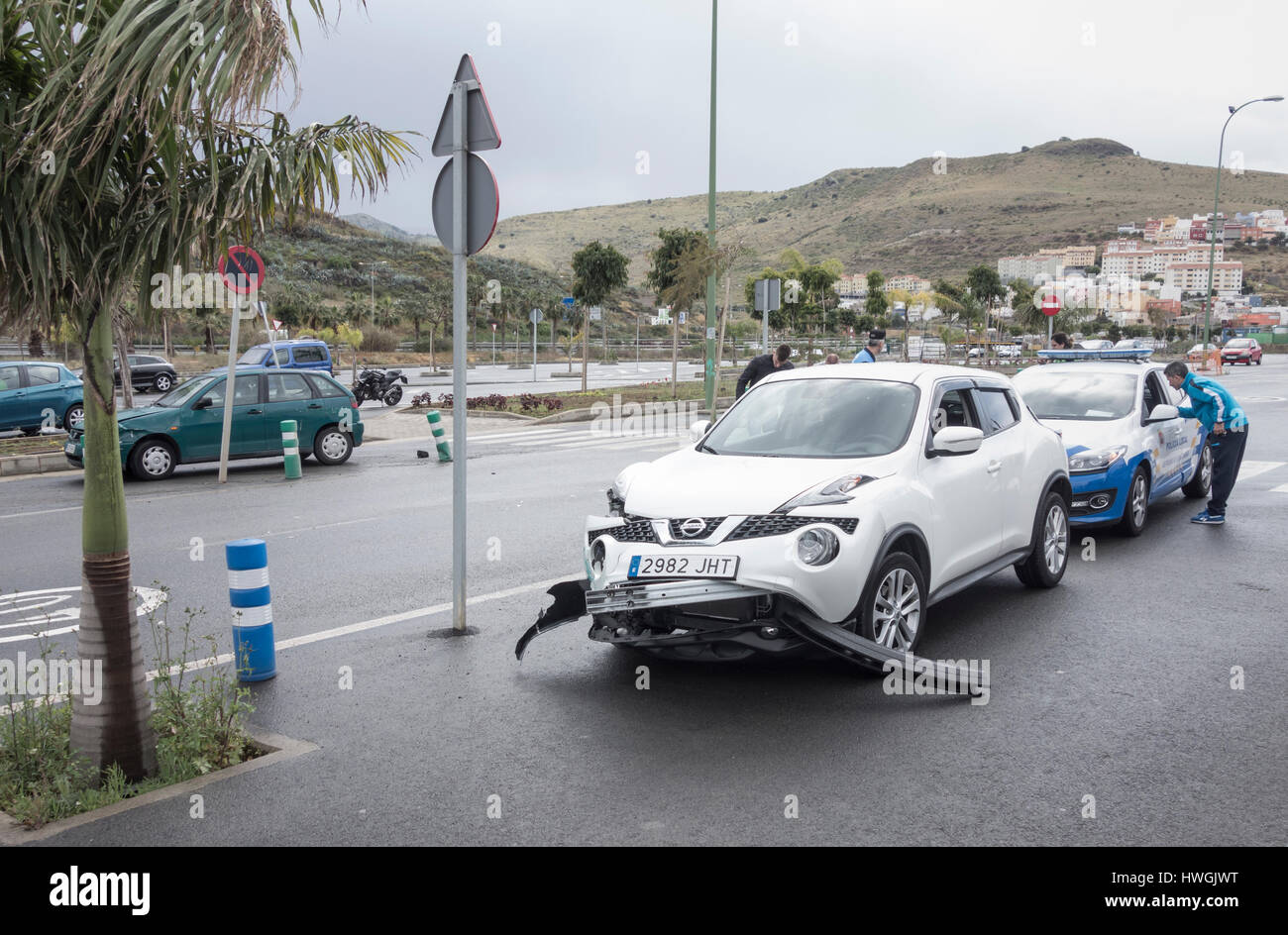 Two cars accident hi-res stock photography and images - Alamy