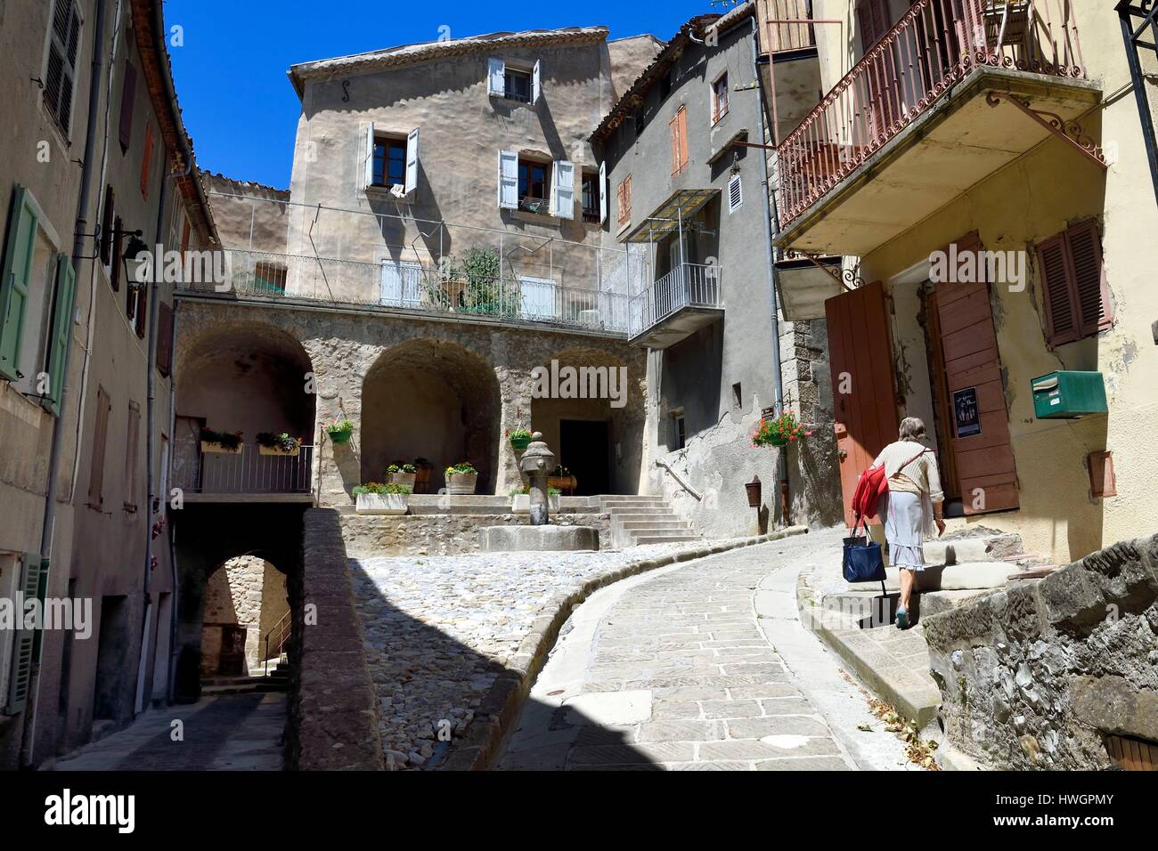 France, Alpes de Haute Provence, Annot, medieval street in the old ...