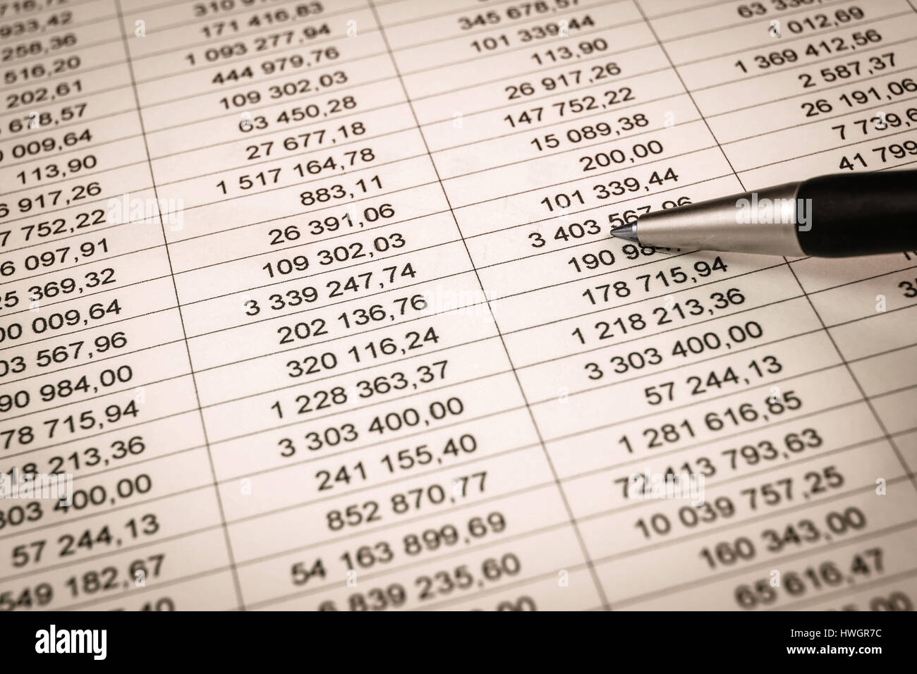 Businessman showing a diagram on a financial report using a pen Stock ...