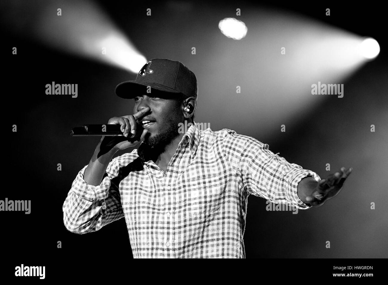 American rap artist singer Black and White Stock Photos & Images - Alamy