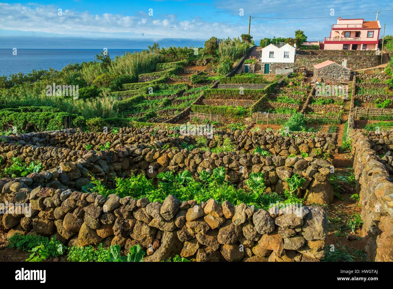 Basalt blocks hi-res stock photography and images - Alamy