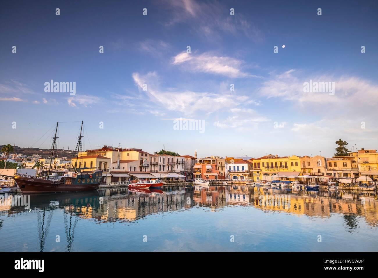 Greece, Crete, Rethymnon, old town, the old venitian harbour Stock ...
