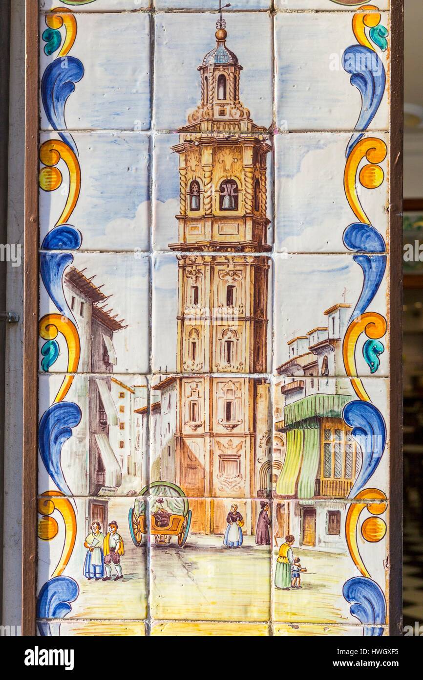 Valencian tiles hi-res stock photography and images - Alamy