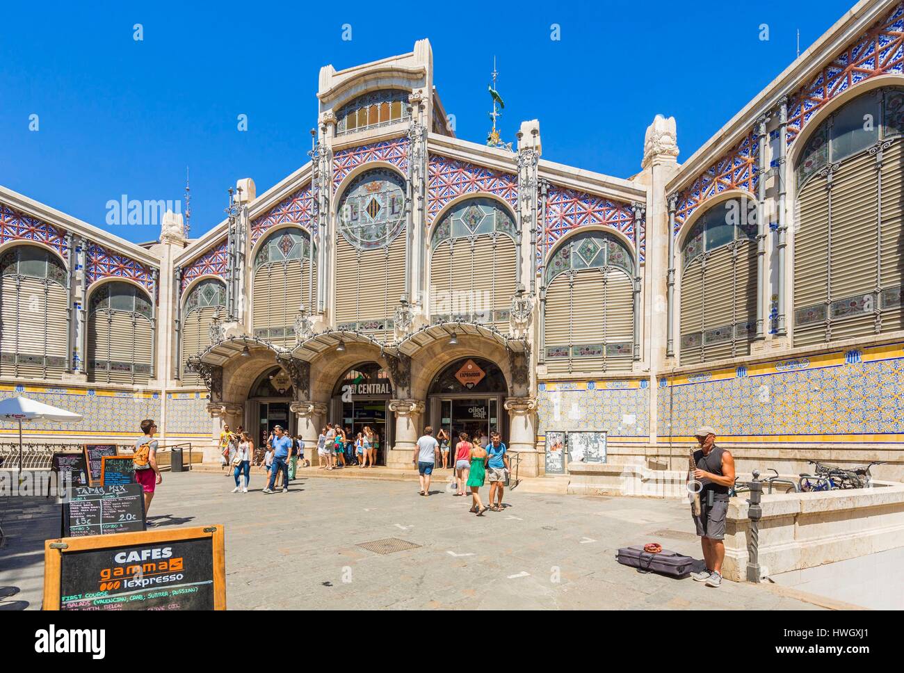 Spain valencia pedestrian historical hi-res stock photography and ...