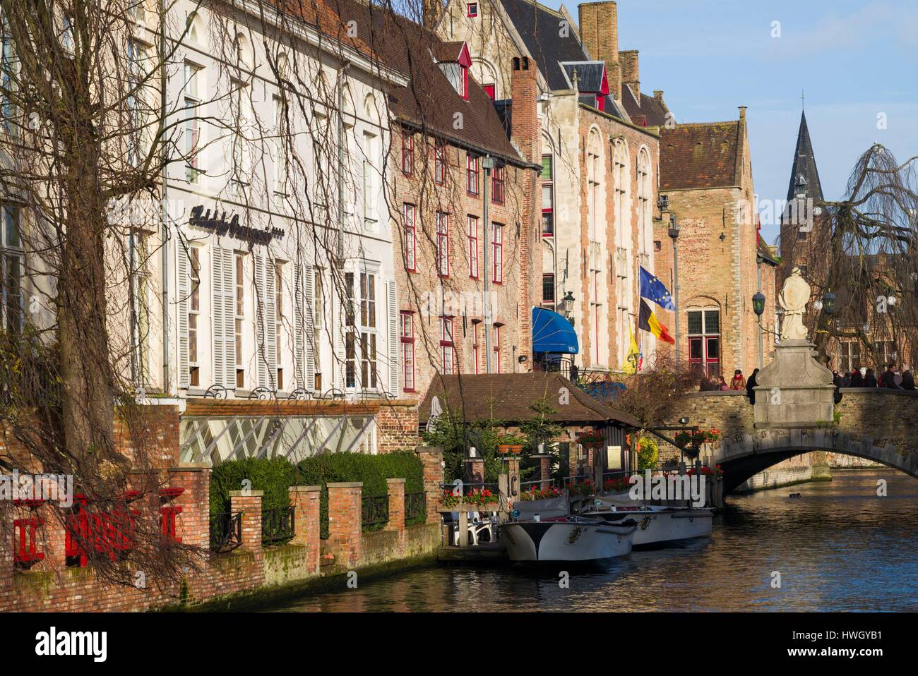 Canalside buildings hi-res stock photography and images - Alamy