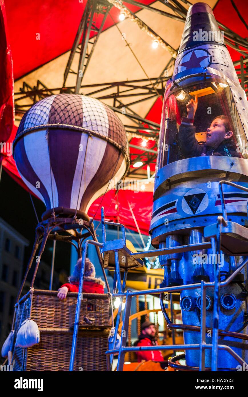 Belgium, Brussels, Place Ste-Catherine, Christmas Market, carousel ...