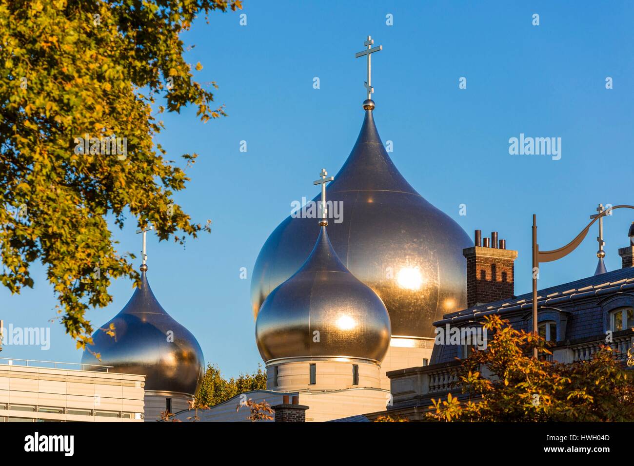 France, Paris, the bulbs of the new Russian cathedral inaugurated on ...