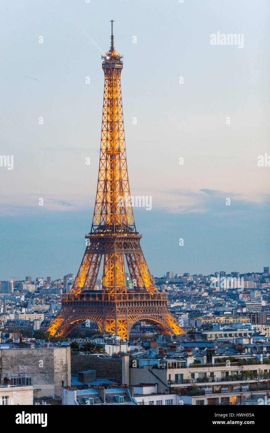 France, Paris, general view with the illuminated Eiffel Tower (© SETE ...