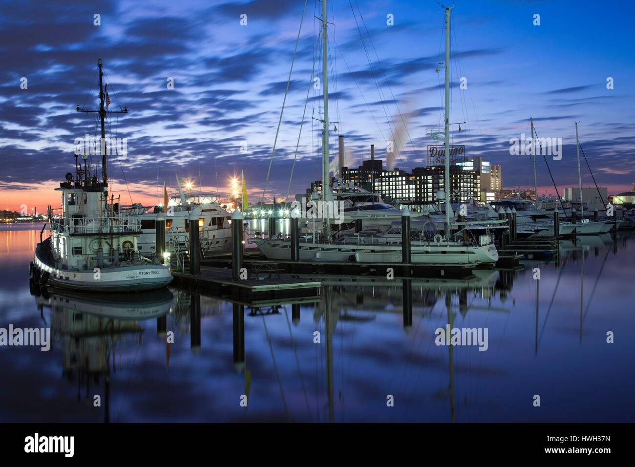 Harbor view marina hi-res stock photography and images - Alamy