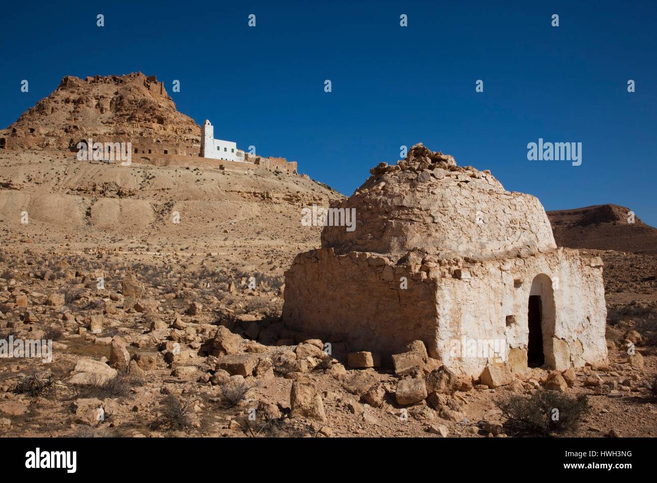 Tunisia, Ksour Area, Douiret, abandoned Berber town, small mosque Stock ...
