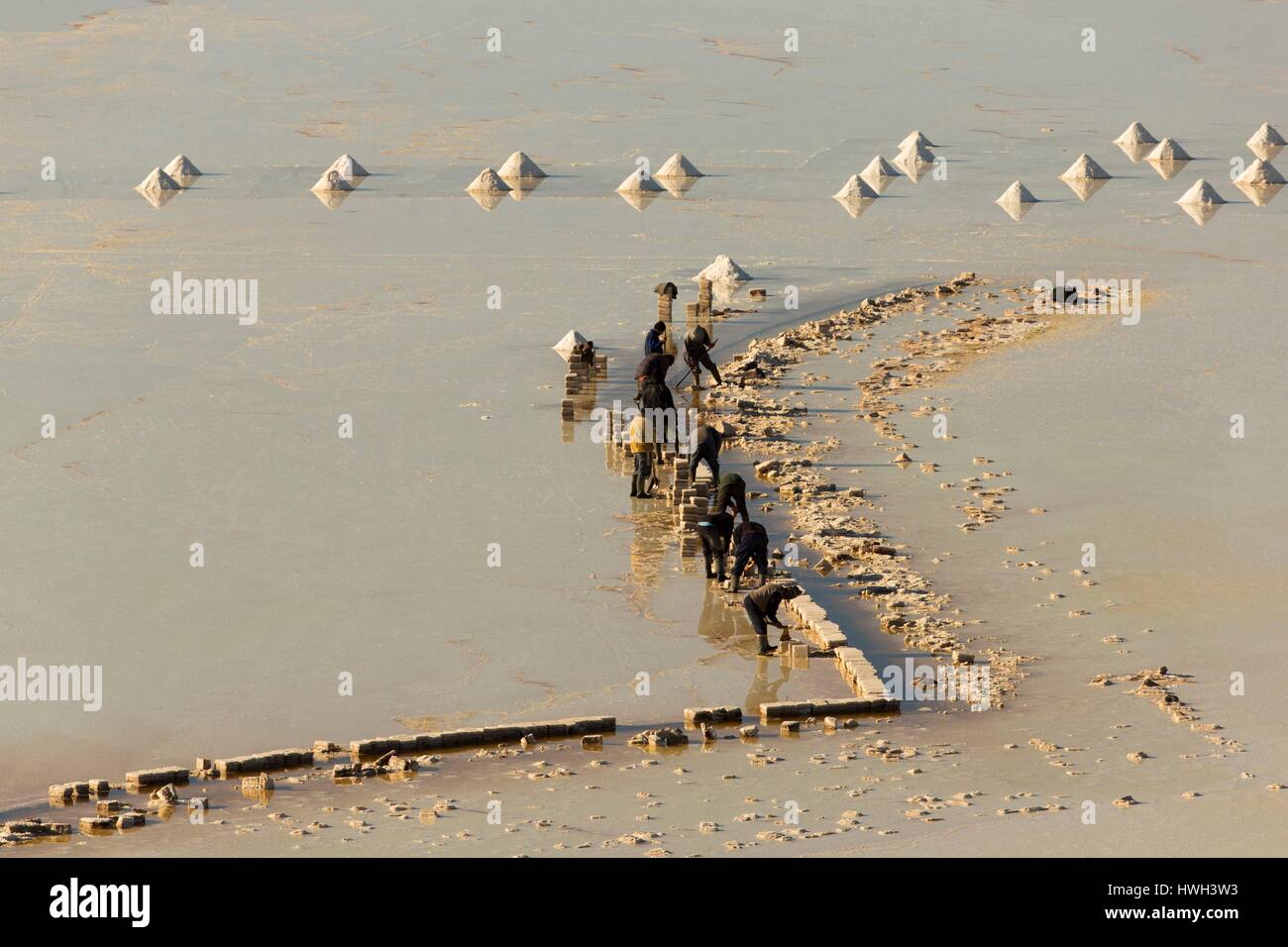 Bolivia, Daniel Campos Province, Potosi, Salar de Uyuni, Colchani, salt ...