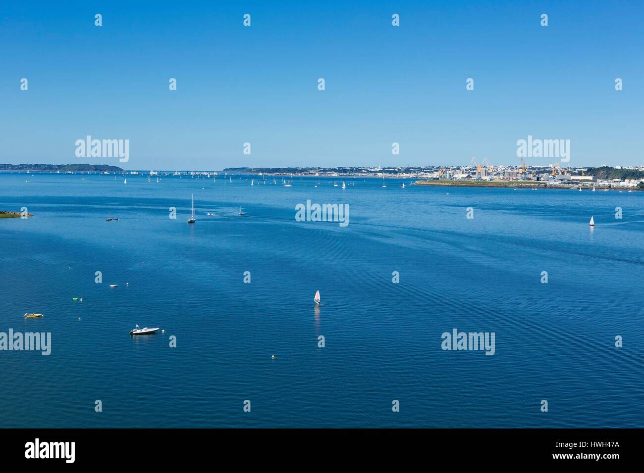 France, Finistere, Le Relecq Kerhuon, Plougastel Daoulas,the Elorn ...