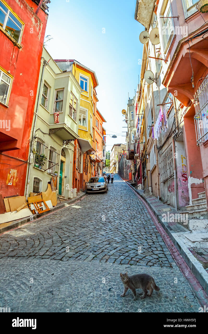 Istanbul old street - Phanar district Stock Photo - Alamy
