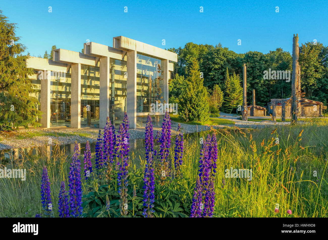 Arthur Erickson designed, Museum of Anthropology, (MOA) University of ...