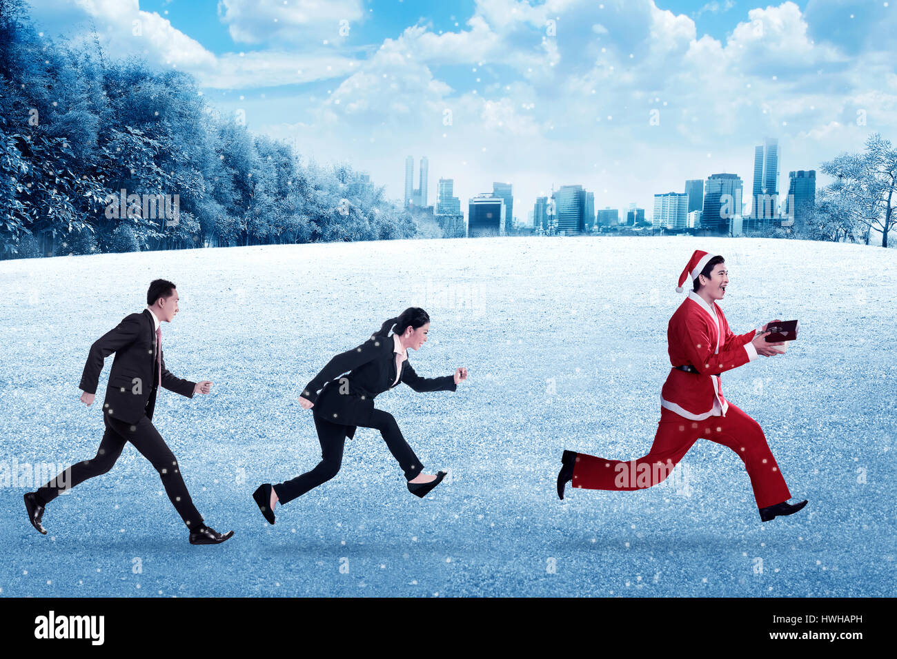 Man chasing woman hi-res stock photography and images - Alamy