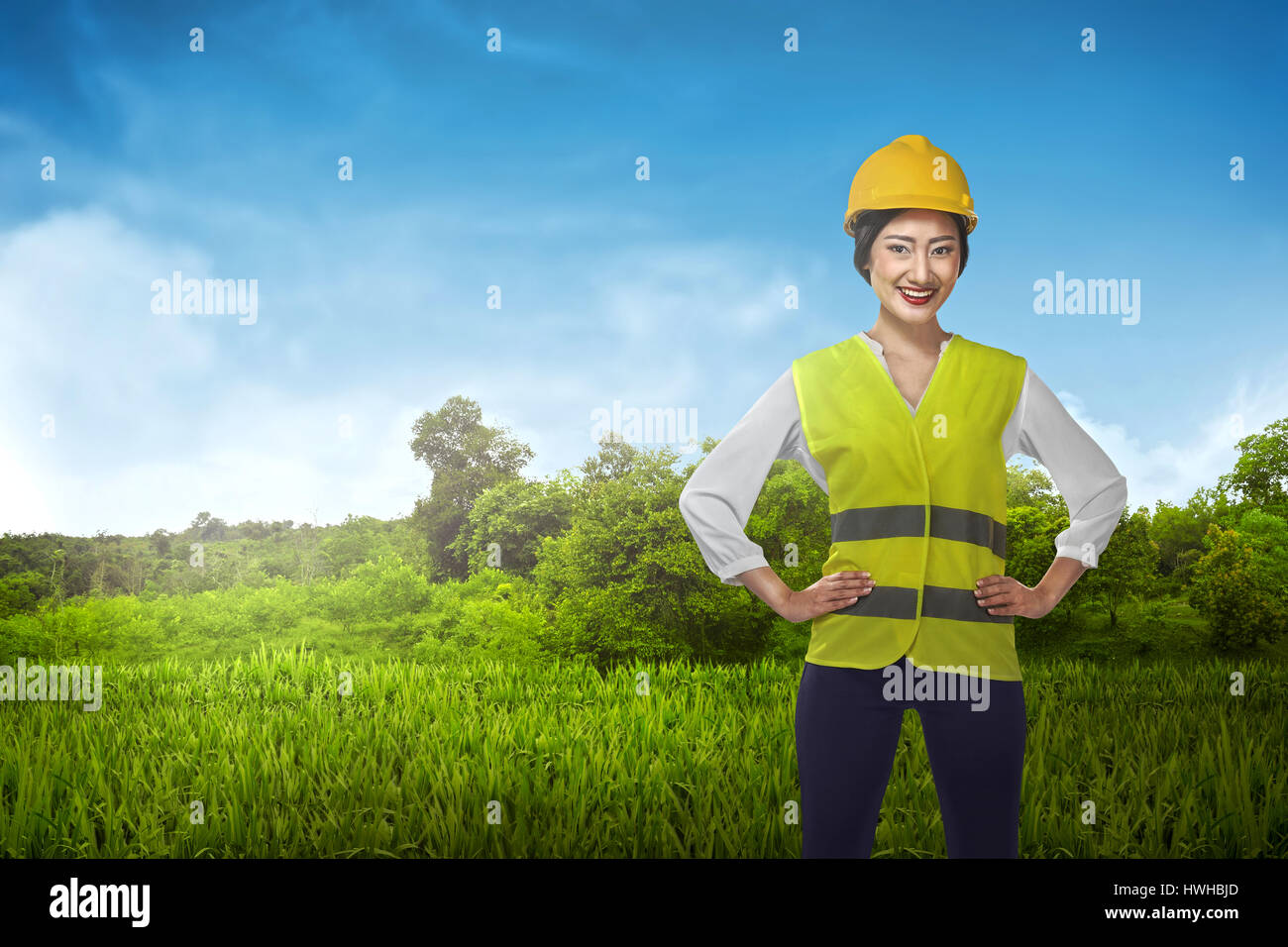 Engineer wearing helmet safety vest hi-res stock photography and images ...