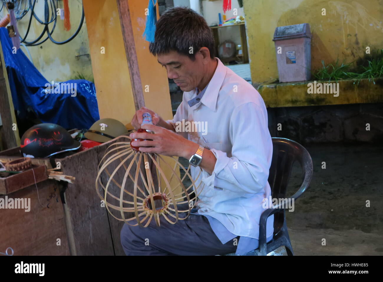 Japanese silk factory hi-res stock photography and images - Alamy
