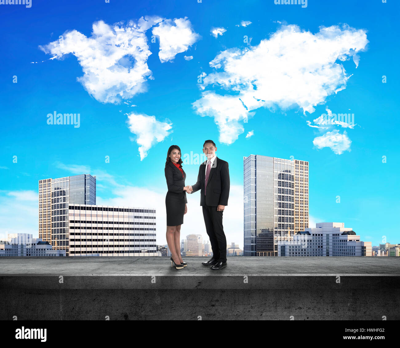 Shake hands world map hi-res stock photography and images - Alamy