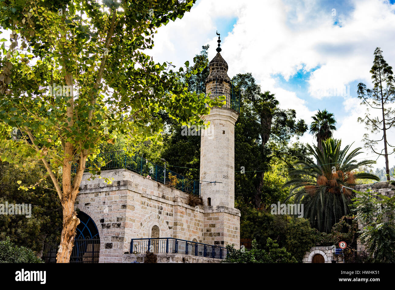 Arab muslims near mosque hi-res stock photography and images - Alamy