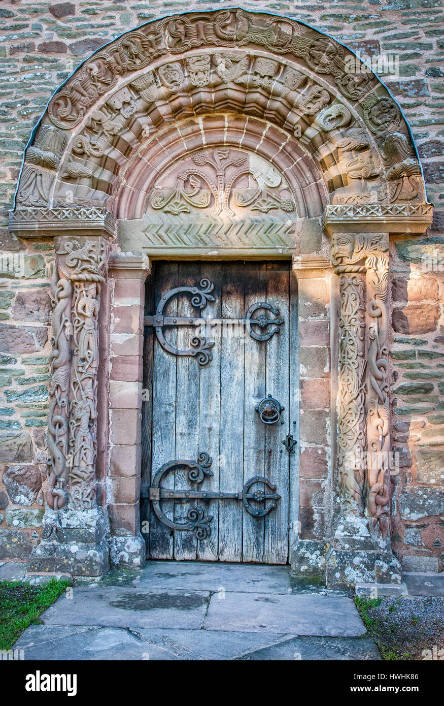 Norman door arch hi-res stock photography and images - Alamy