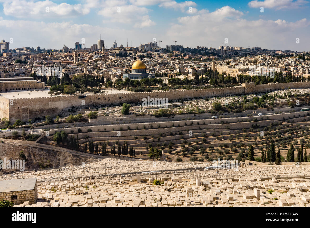 Ancient walled city of jerusalem hi-res stock photography and images - Alamy