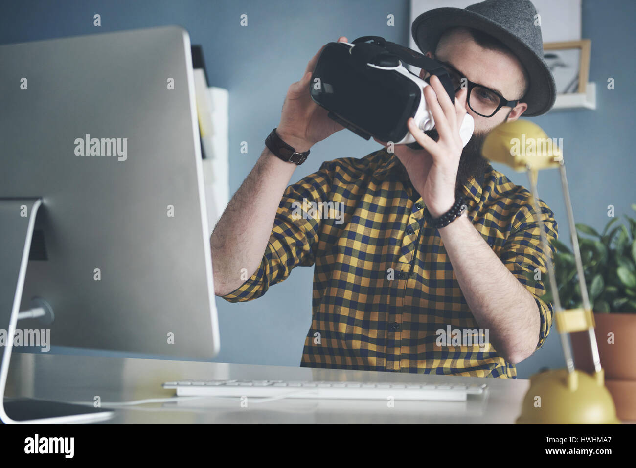 Stuck up man hi-res stock photography and images - Alamy