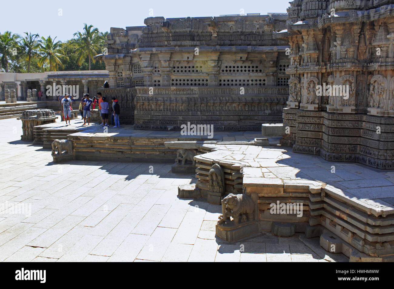 Pradakshina at hindu temple hi-res stock photography and images - Alamy