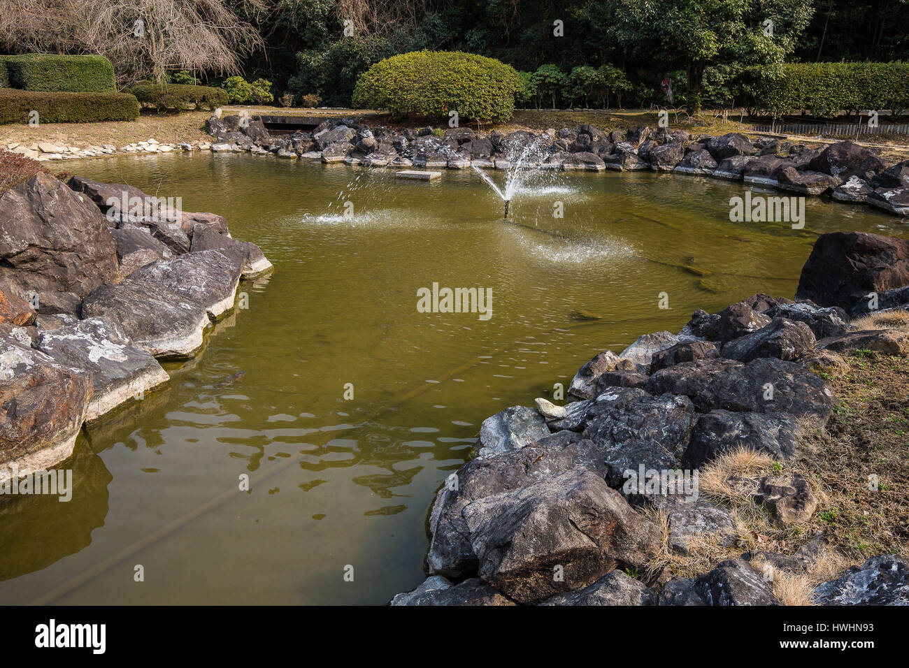 Seizan-so is a modern garden with a traditional teahouse Anjo-an ...